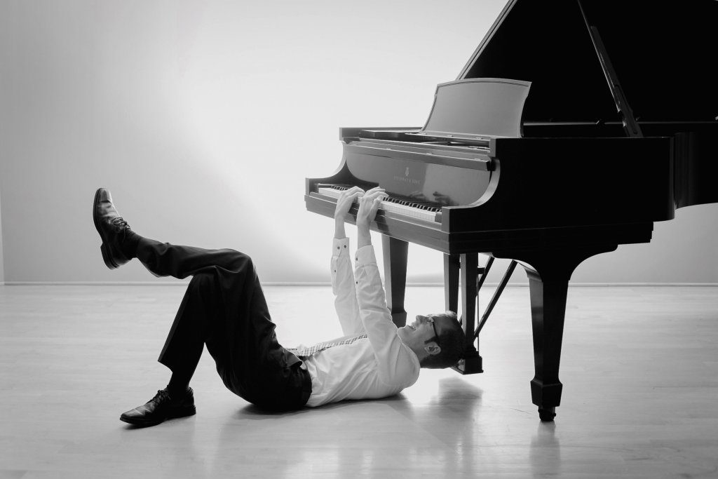 Jason Lyle Black to perform at Rexburg Tabernacle - Explore Rexburg